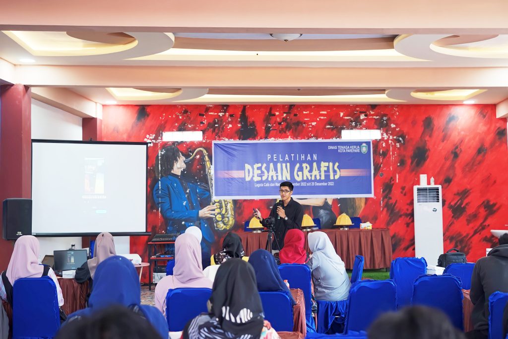 Jadi Mitra Disnaker, Prodi KPI Latih UMKM Desain Promosi Produk | IAIN ...