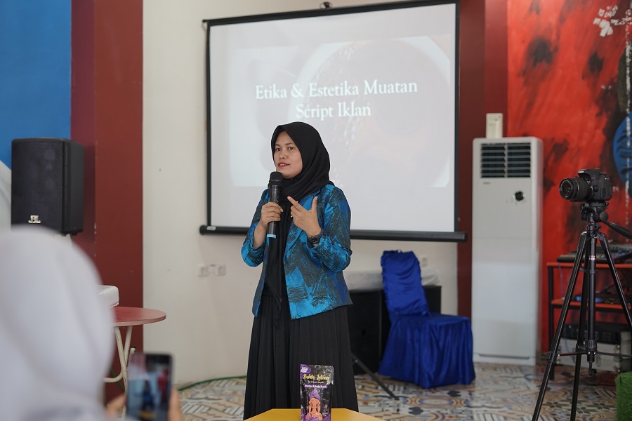 Jadi Mitra Disnaker, Prodi KPI Latih UMKM Desain Promosi Produk | IAIN ...